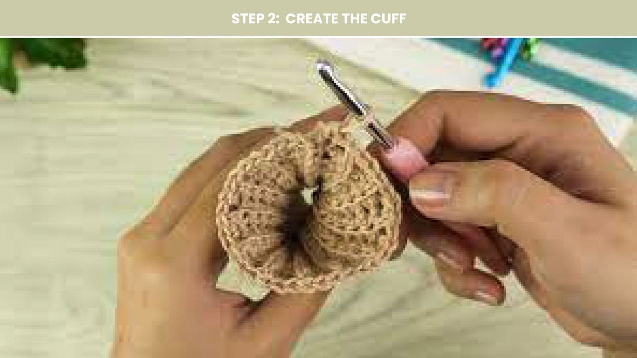 How to Crochet Gloves: [Beginner's Guide]